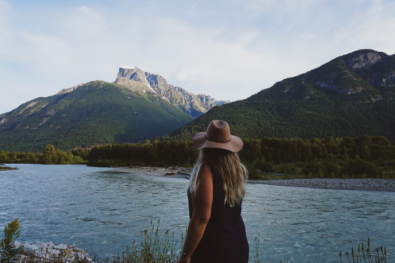 My Secrets To Stunning Solo-Travel Self-Portrait Photos - alicexploring